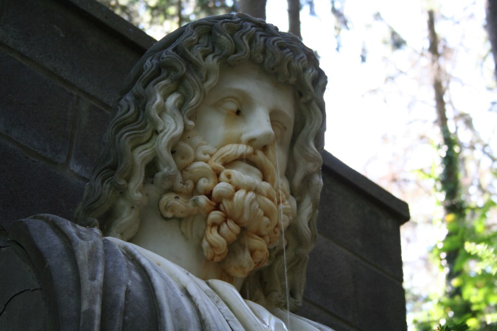 Weeping Zeus | Cranbrook Kitchen Sink